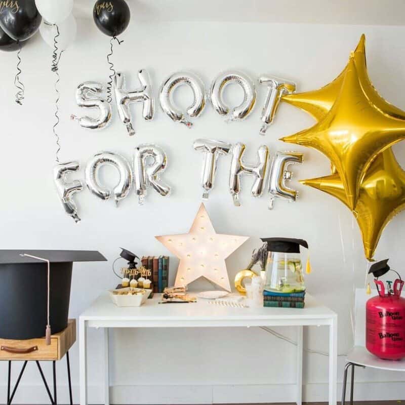 35 Insanely Cute Graduation Party Themes You Will Want to Recreate ...