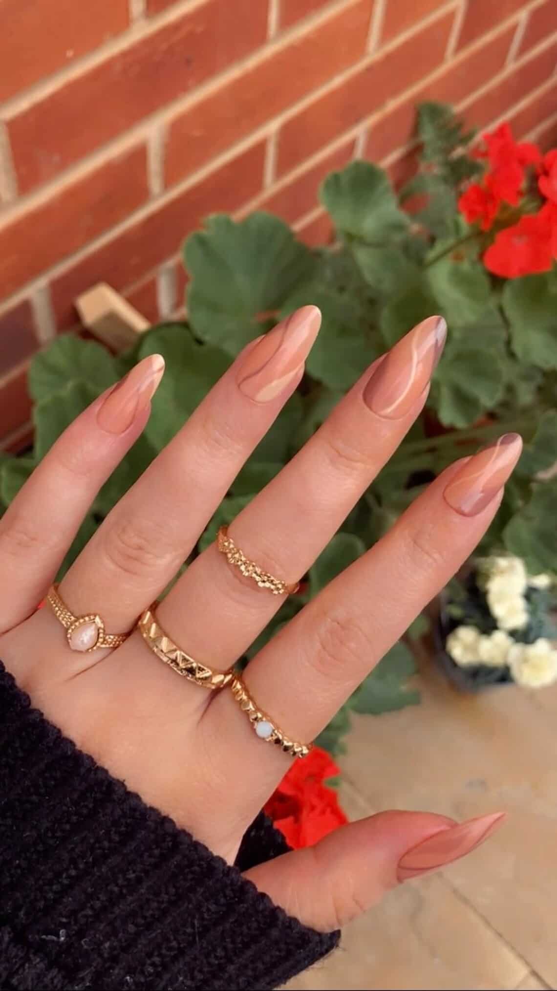 42 Gorgeous Fall Nails That Are Trending This Year - With Houna