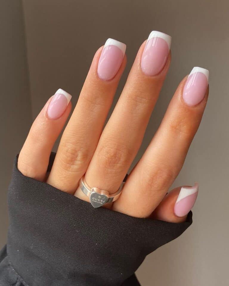 42 Classy Graduation Nail Designs to Upgrade your Graduation Look ...