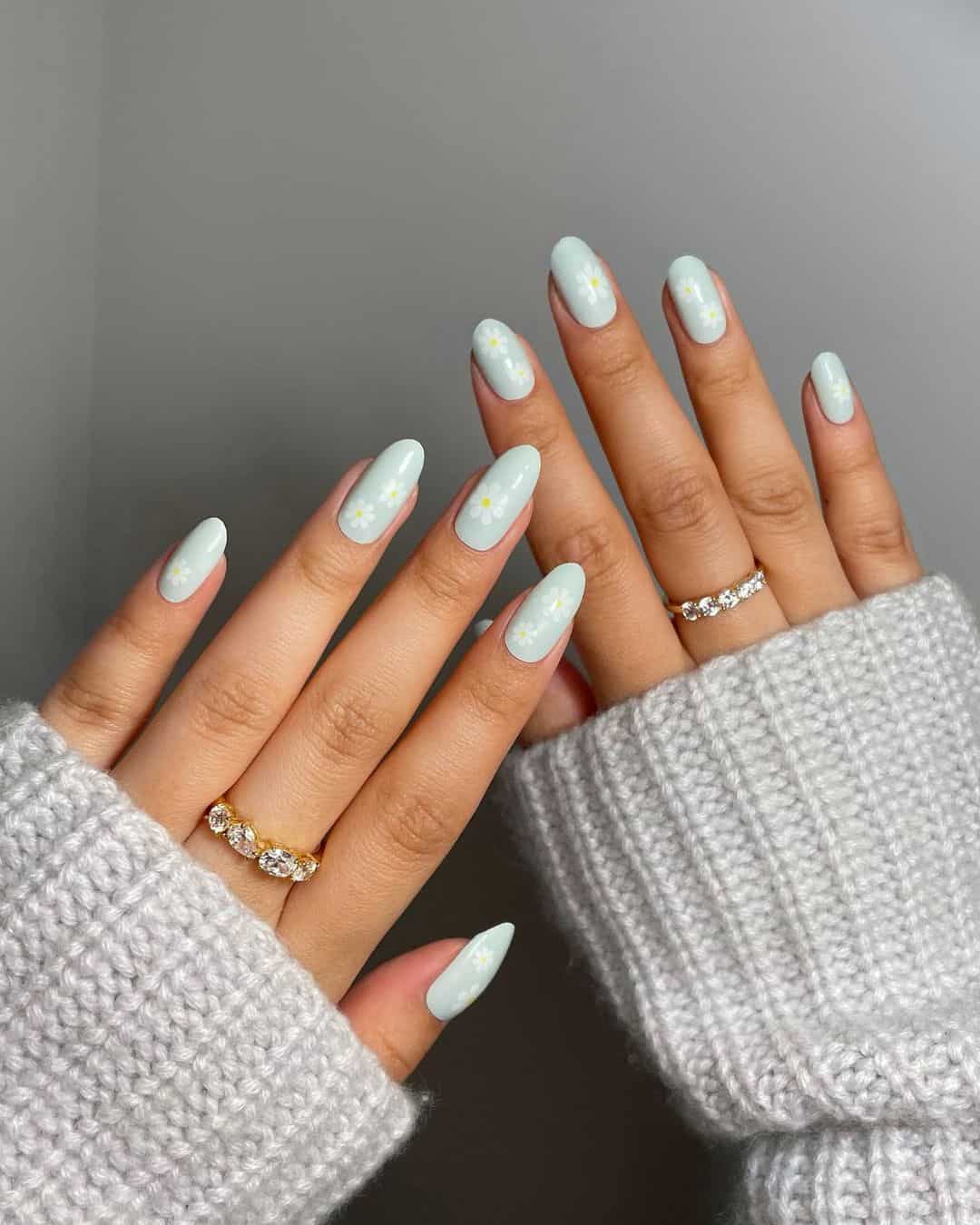 42 Classy Graduation Nail Designs to Upgrade your Graduation Look ...