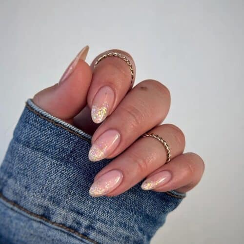 42 Classy Graduation Nail Designs to Upgrade your Graduation Look ...