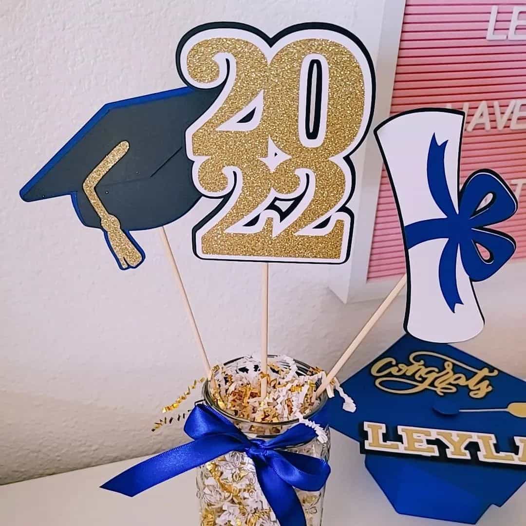 32 Cute Graduation Centerpiece Ideas You Have to Get For Your ...