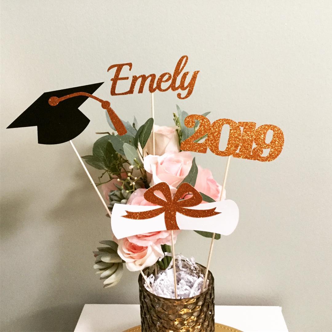 32 Cute Graduation Centerpiece Ideas You Have to Get For Your ...