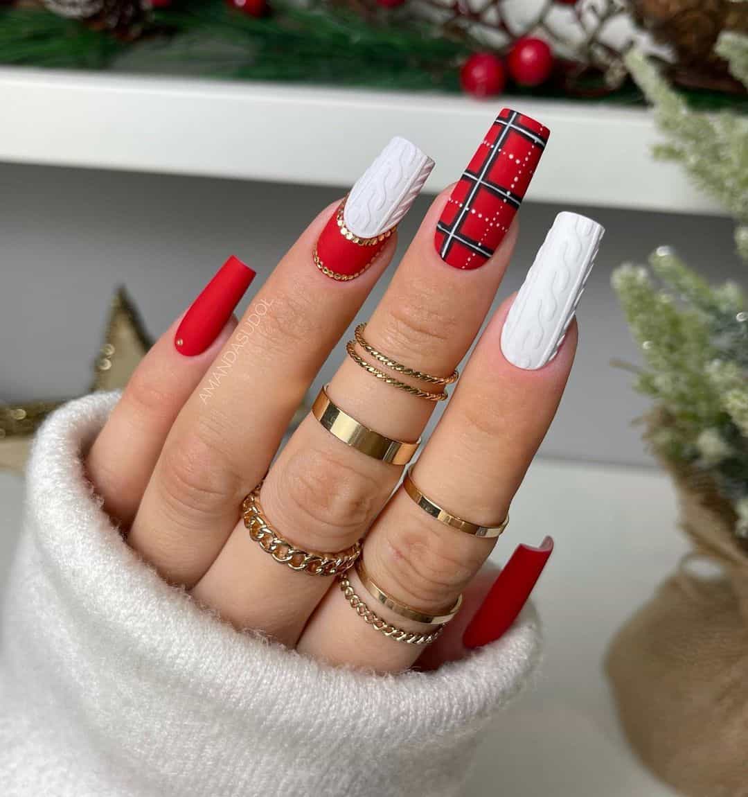 59 Insanely Cute Red Christmas Nail Designs And Red Christmas Nails To ...