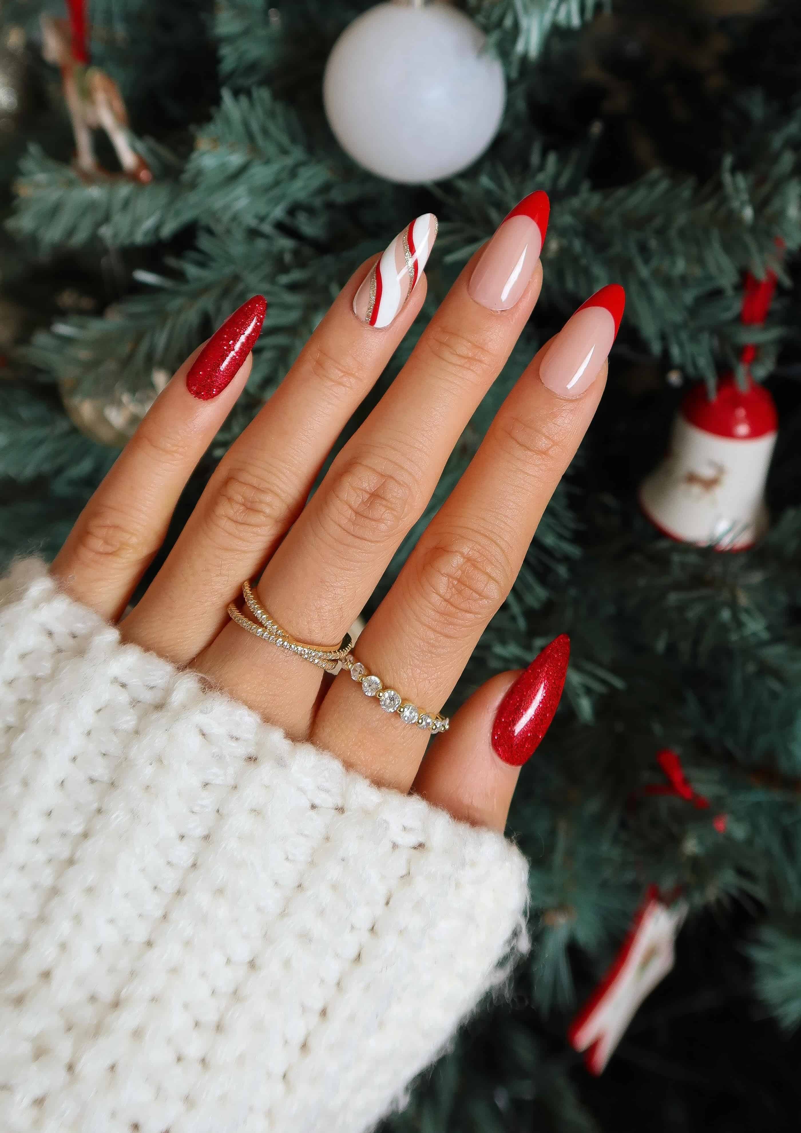 59 Insanely Cute Red Christmas Nail Designs And Red Christmas Nails To ...