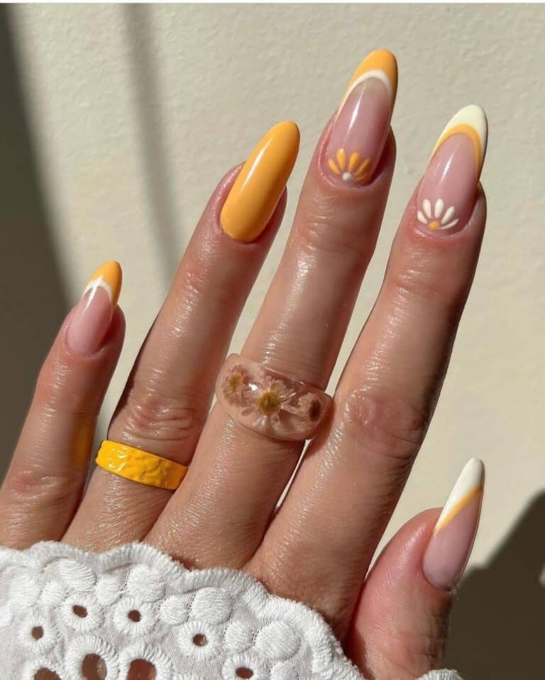 49 Beautiful Flower Nail Designs and Flower Nails To Recreate This Year ...