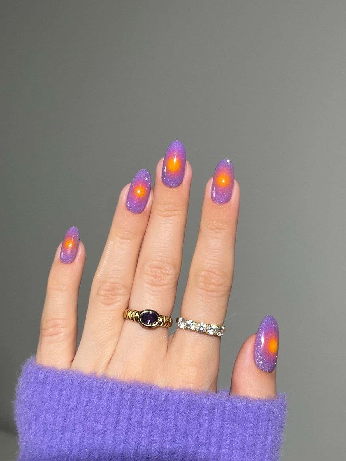 25 Unreal Aura Nails That Will Match Your Energy in 2024 - With Houna