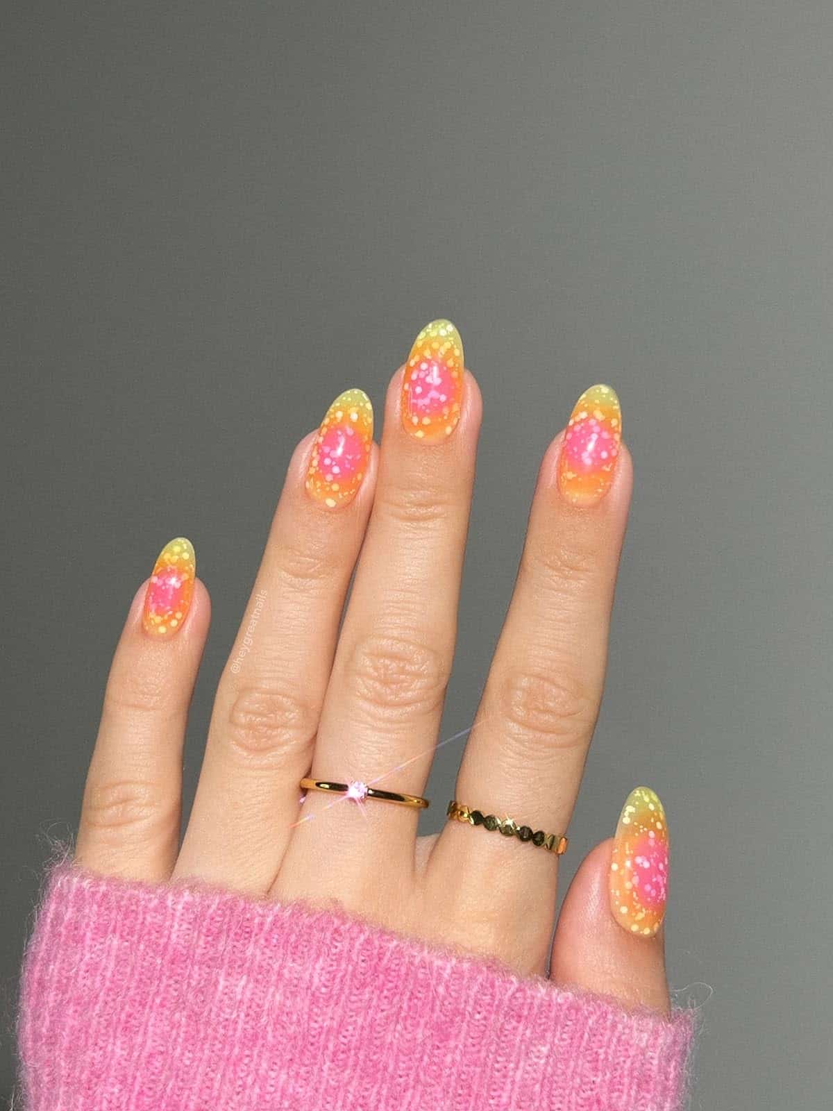 25 Unreal Aura Nails That Will Match Your Energy in 2025 - With Houna