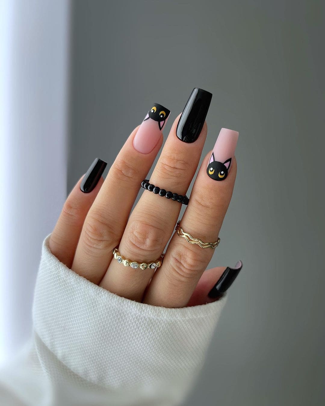36 Unique October Nails for Autumn with a Spice of Spookiness - With Houna