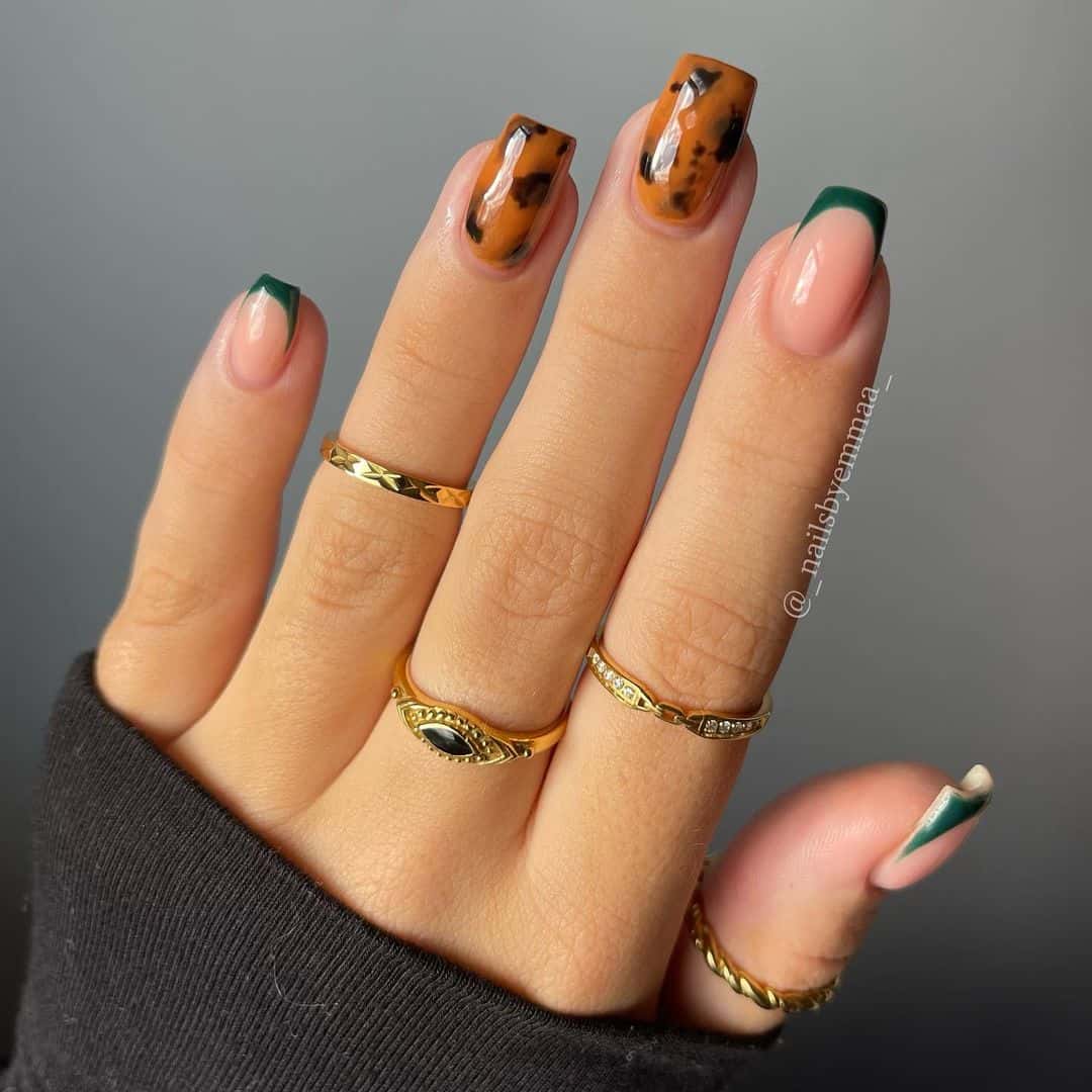 40 Eye-Catchy Short Fall Nails to Recreate This Fall - With Houna