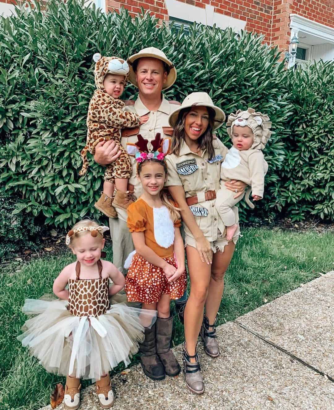 58 Fun Family Halloween Costumes You'll Want to Upgrade to This ...
