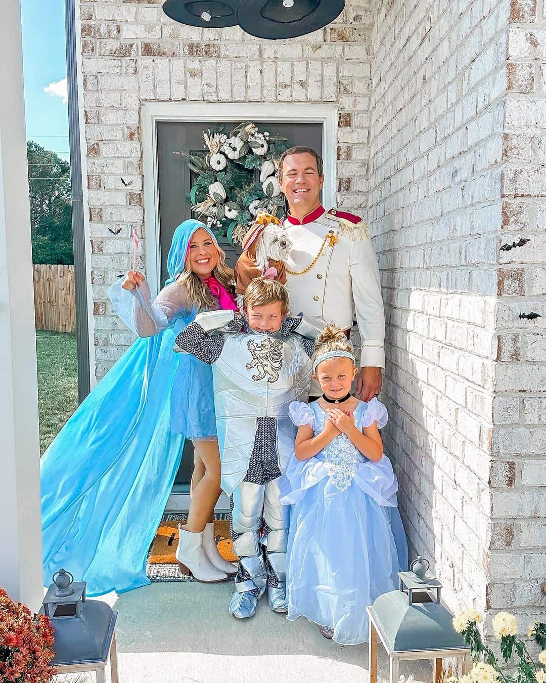 58 Fun Family Halloween Costumes You'll Want to Upgrade to This ...