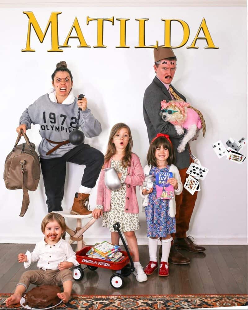 58 Fun Family Halloween Costumes You'll Want to Upgrade to This ...