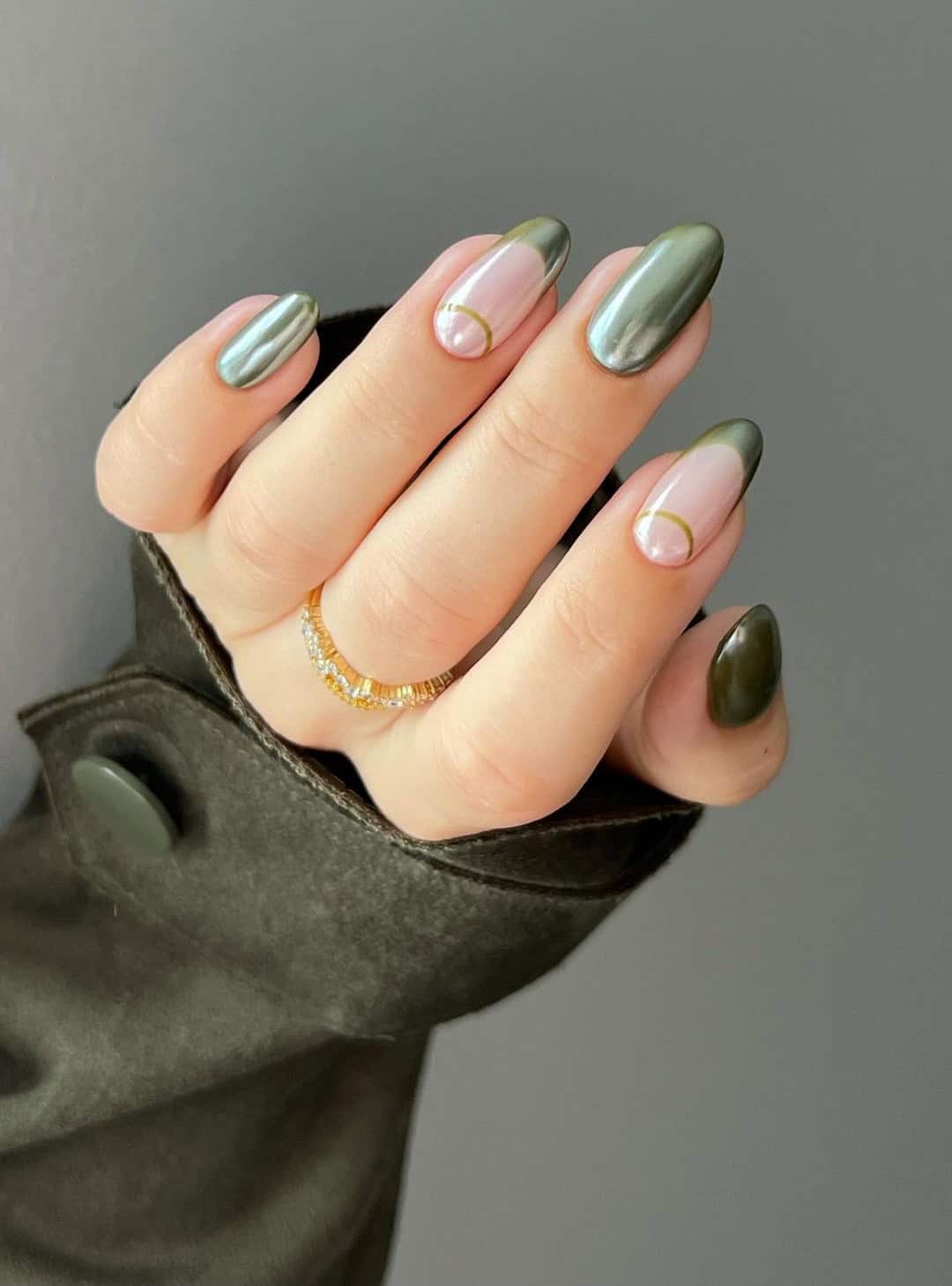47 Of The Best Chrome Nail Designs and Chrome Nails to Nail Your Next ...