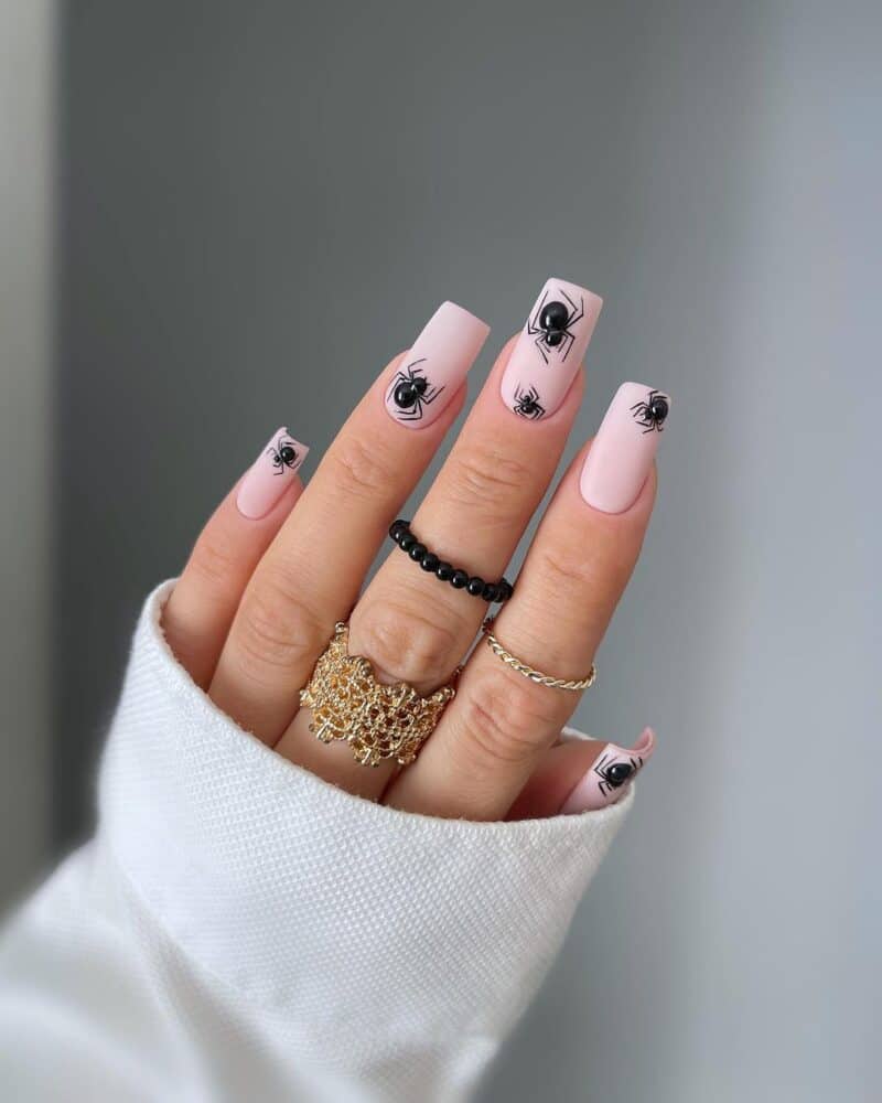 36 Unique October Nails for Autumn with a Spice of Spookiness - With Houna