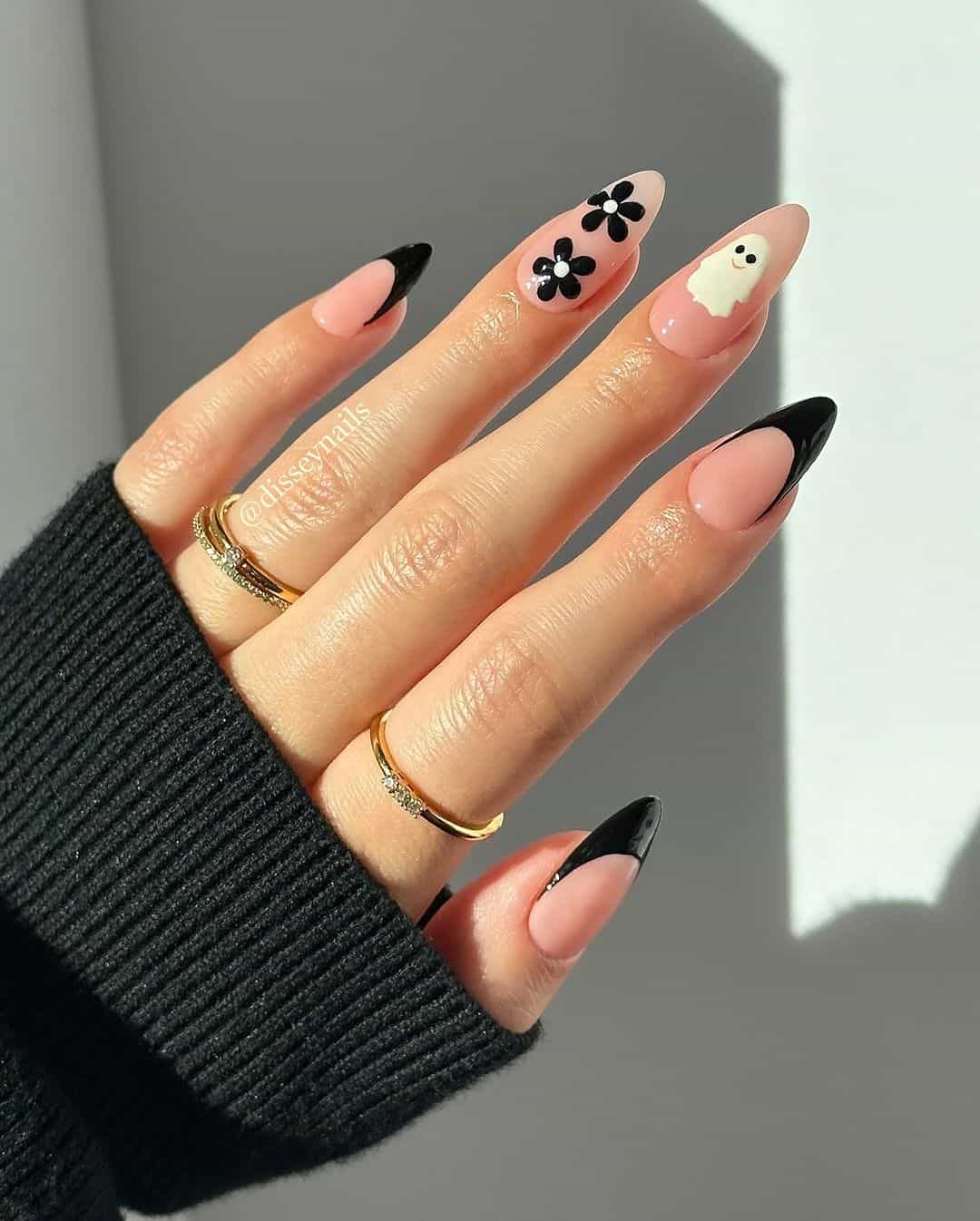 36 Unique October Nails for Autumn with a Spice of Spookiness - With Houna