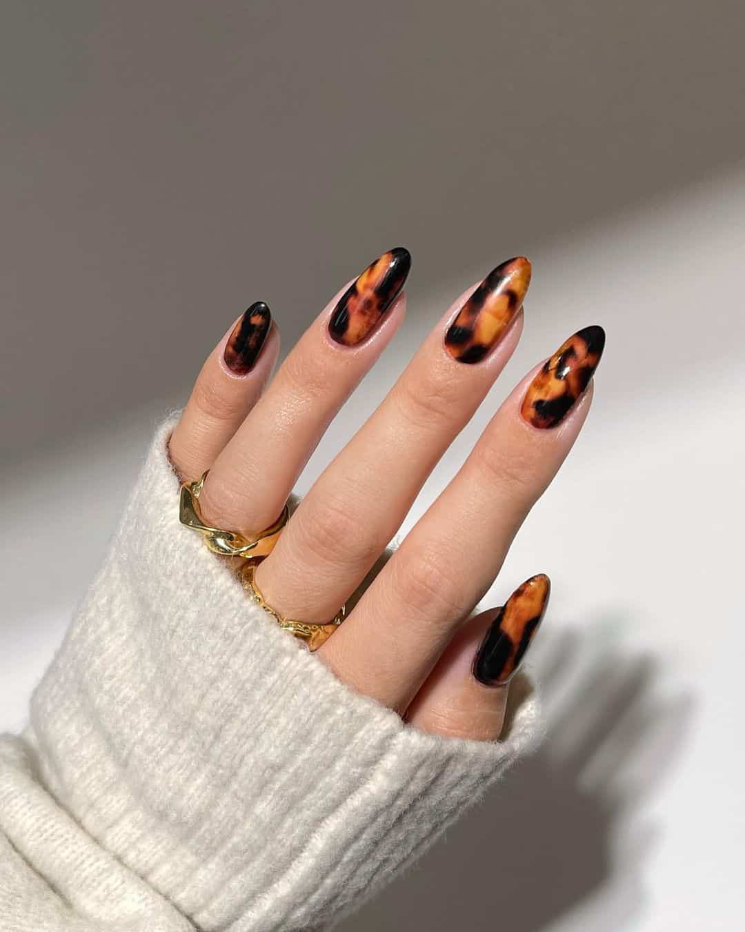 37 Cute Tortoise Nails and Tortoise Nail Designs To Spice Up This Fall ...