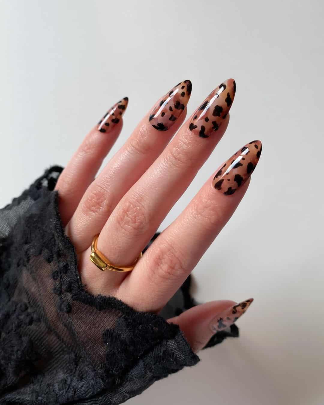 37 Cute Tortoise Nails and Tortoise Nail Designs To Spice Up This Fall ...