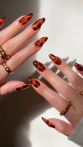 37 Cute Tortoise Nails and Tortoise Nail Designs To Spice Up This Fall ...