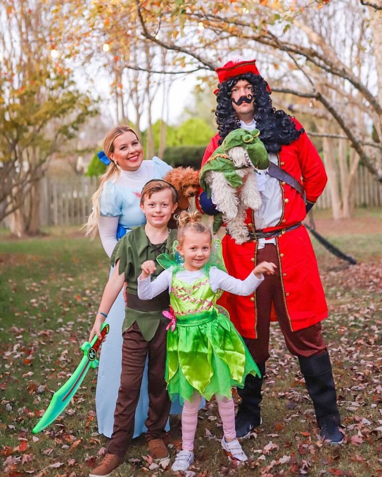 35 Matching Halloween Costumes For Family To Upgrade Your Look This ...
